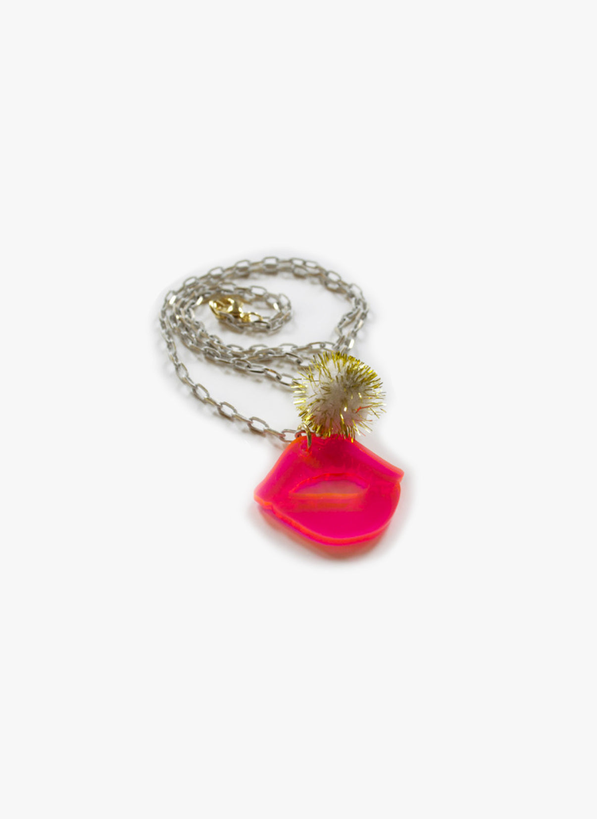 Atsuyo et Akiko Kiss Necklace – Hello Alyss